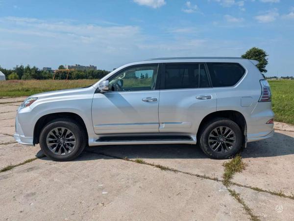 Pelēks Lexus GX 460 2019 Kauņa, ar dzinēja tilpumu 4.61 L un nobraukumu 106 tūkst. km par 41900 €, foto 5 vietnē AUTOMOTO.COM.LV