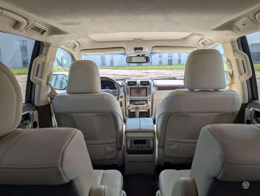 Pelēks Lexus GX 460 2019 Kauņa, ar dzinēja tilpumu 4.61 L un nobraukumu 106 tūkst. km par 41900 €, foto 16 vietnē AUTOMOTO.COM.LV