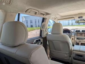 Pelēks Lexus GX 460 2019 Kauņa, ar dzinēja tilpumu 4.61 L un nobraukumu 106 tūkst. km par 41900 €, foto 17 vietnē AUTOMOTO.COM.LV