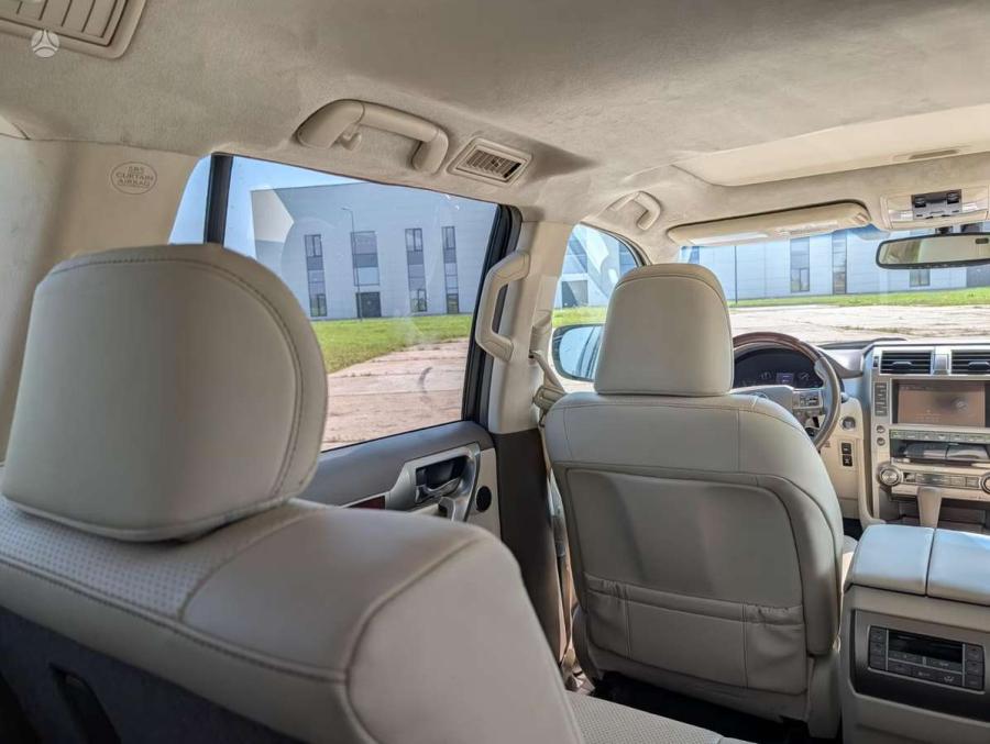 Pelēks Lexus GX 460 2019 Kauņa, ar dzinēja tilpumu 4.61 L un nobraukumu 106 tūkst. km par 41900 €, foto 17 vietnē AUTOMOTO.COM.LV