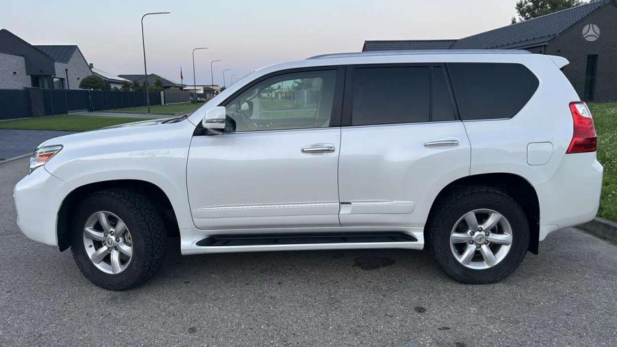 Balts Lexus GX 460 2013 Kauņa, ar dzinēja tilpumu 4.61 L un nobraukumu 260 tūkst. km par 19500 €, foto 5 vietnē AUTOMOTO.COM.LV