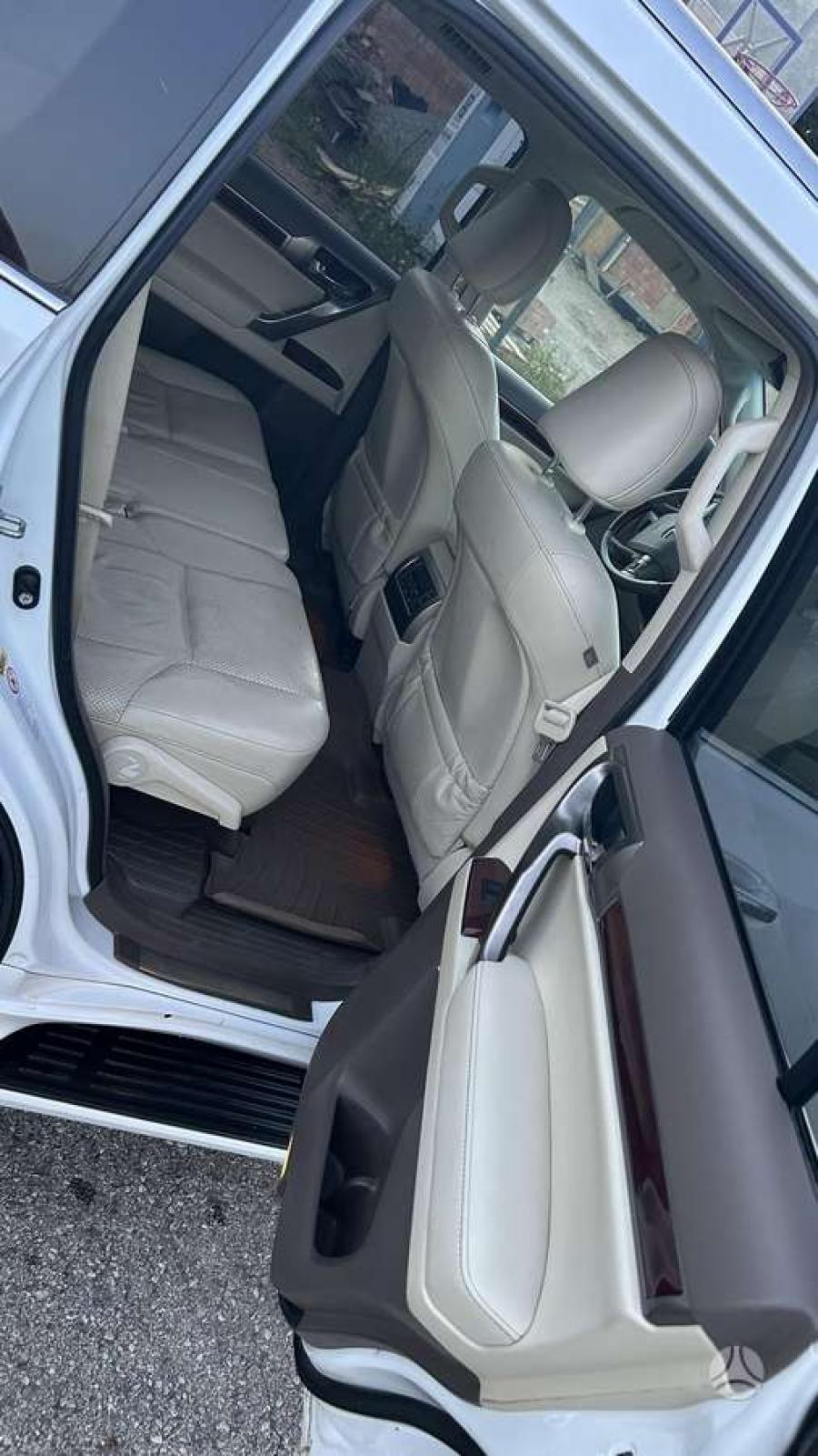 Balts Lexus GX 460 2013 Kauņa, ar dzinēja tilpumu 4.61 L un nobraukumu 260 tūkst. km par 19500 €, foto 13 vietnē AUTOMOTO.COM.LV