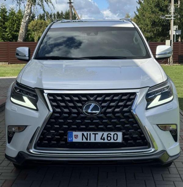 Balts Lexus GX 460 2020 Alīta, ar dzinēja tilpumu 4.61 L un nobraukumu 69 tūkst. km par 46990 €, foto 3 vietnē AUTOMOTO.COM.LV