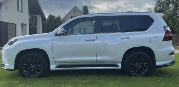 Balts Lexus GX 460 2020 Alīta, ar dzinēja tilpumu 4.61 L un nobraukumu 69 tūkst. km par 46990 €, foto 9 vietnē AUTOMOTO.COM.LV