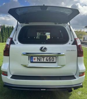 Balts Lexus GX 460 2020 Alīta, ar dzinēja tilpumu 4.61 L un nobraukumu 69 tūkst. km par 46990 €, foto 12 vietnē AUTOMOTO.COM.LV