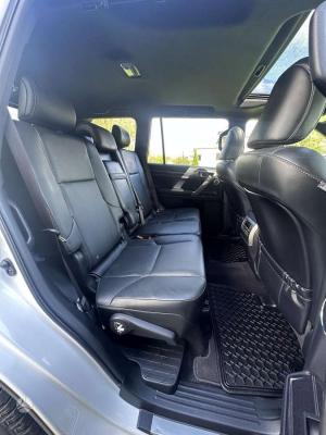 Balts Lexus GX 460 2020 Alīta, ar dzinēja tilpumu 4.61 L un nobraukumu 69 tūkst. km par 46990 €, foto 26 vietnē AUTOMOTO.COM.LV