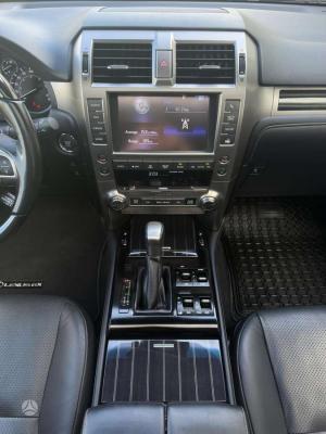 Balts Lexus GX 460 2020 Alīta, ar dzinēja tilpumu 4.61 L un nobraukumu 69 tūkst. km par 46990 €, foto 31 vietnē AUTOMOTO.COM.LV
