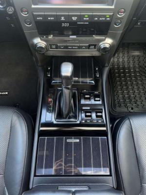 Balts Lexus GX 460 2020 Alīta, ar dzinēja tilpumu 4.61 L un nobraukumu 69 tūkst. km par 46990 €, foto 32 vietnē AUTOMOTO.COM.LV