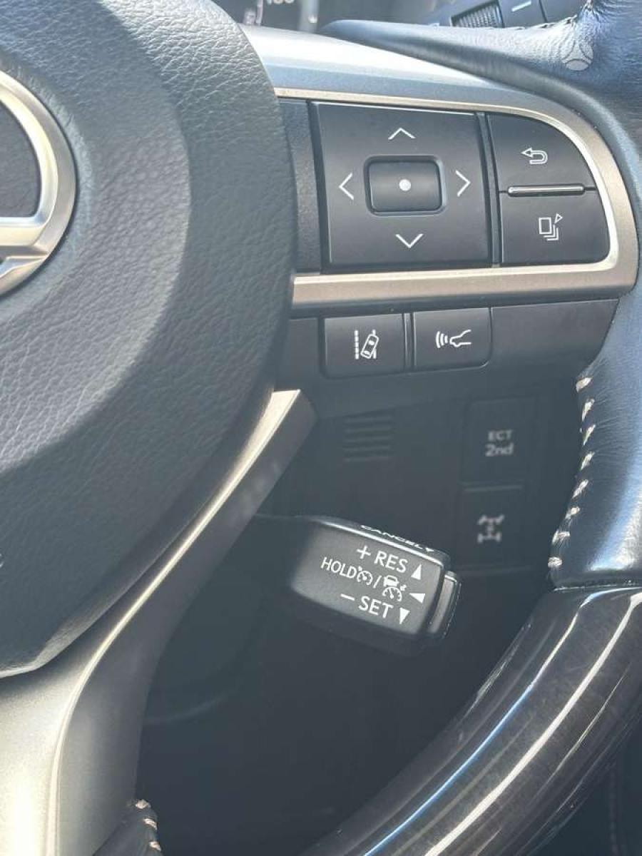 Balts Lexus GX 460 2020 Alīta, ar dzinēja tilpumu 4.61 L un nobraukumu 69 tūkst. km par 46990 €, foto 34 vietnē AUTOMOTO.COM.LV