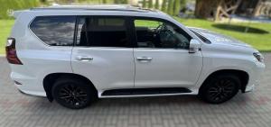 Balts Lexus GX 460 2020 Alīta, ar dzinēja tilpumu 4.61 L un nobraukumu 69 tūkst. km par 46990 €, foto 42 vietnē AUTOMOTO.COM.LV