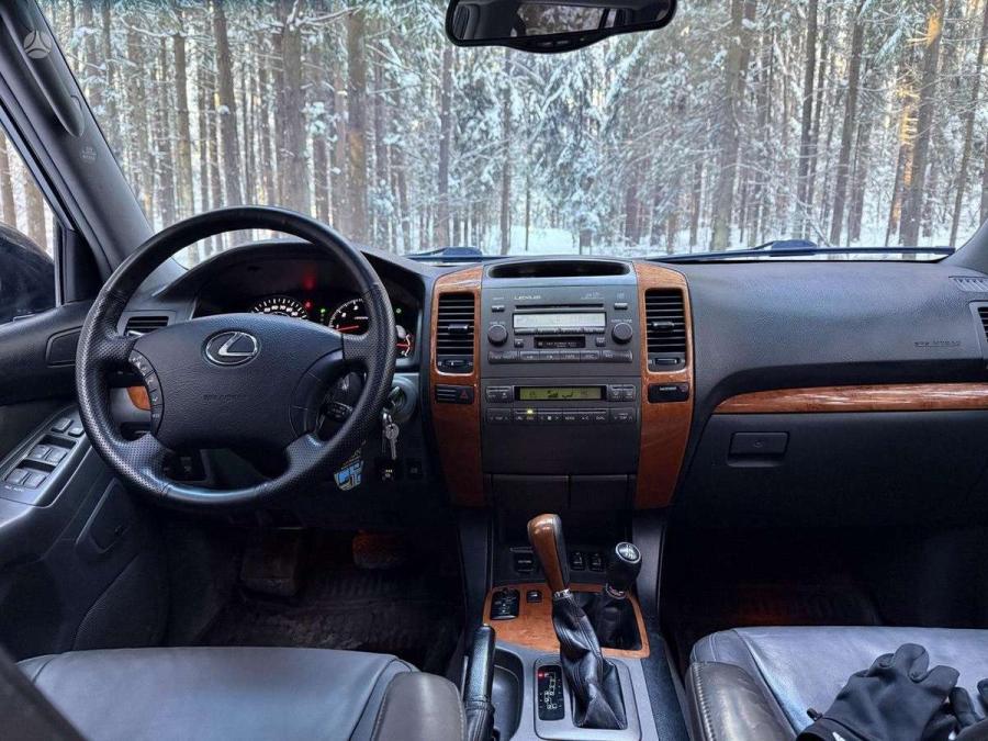 Melns Lexus GX 470 2004 Viļņa, ar dzinēja tilpumu 4.70 L un nobraukumu 230 tūkst. km par 7700 €, foto 9 vietnē AUTOMOTO.COM.LV