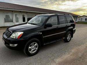 Melns Lexus GX 470 2004 Viļņa, ar dzinēja tilpumu 4.66 L un nobraukumu 240 tūkst. km par 7500 €, foto  vietnē AUTOMOTO.COM.LV