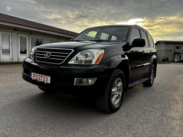 Lexus GX 470 2004 in Vilnius on AUTOMOTO.COM.LV Black Lexus GX 470 2004 in Vilnius, with an engine capacity of 4.66 L and mileage of 240 thousand km for 7500 €, photo 3 on AUTOMOTO.COM.LV