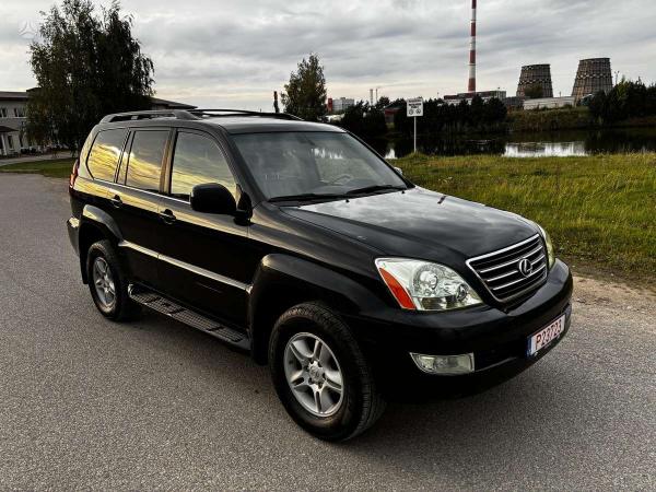 Lexus GX 470 2004 in Vilnius on AUTOMOTO.COM.LV Black Lexus GX 470 2004 in Vilnius, with an engine capacity of 4.66 L and mileage of 240 thousand km for 7500 €, photo 7 on AUTOMOTO.COM.LV