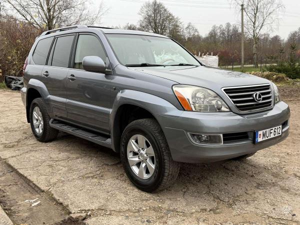 Grey Lexus GX 470 2006 in Sakiai, with an engine capacity of 4.66 L and mileage of 222 thousand km for 15555 €, photo 5 on AUTOMOTO.COM.LV