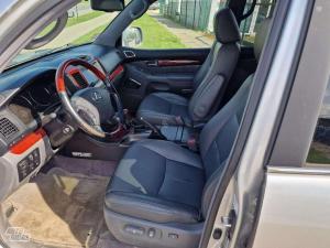 Grey Lexus GX 470 2009 in Kaunas, with an engine capacity of 4.70 L and mileage of 221 thousand km for 11500 €, photo 13 on AUTOMOTO.COM.LV