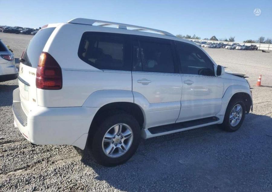 White Lexus GX 470 2005 in Vilnius, with an engine capacity of 4.70 L and mileage of 256 thousand km for 7000 €, photo 3 on AUTOMOTO.COM.LV
