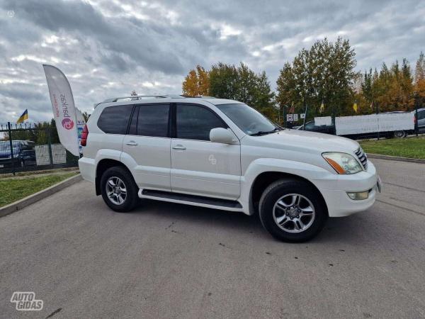 White Lexus GX 470 2009 in Kaunas, with an engine capacity of 4.70 L and mileage of 236 thousand km for 11500 €, photo 4 on AUTOMOTO.COM.LV