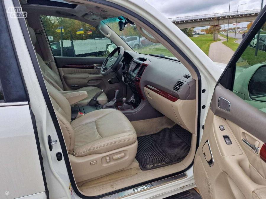 Balts Lexus GX 470 2009 Kauņa, ar dzinēja tilpumu 4.70 L un nobraukumu 236 tūkst. km par 11500 €, foto 25 vietnē AUTOMOTO.COM.LV