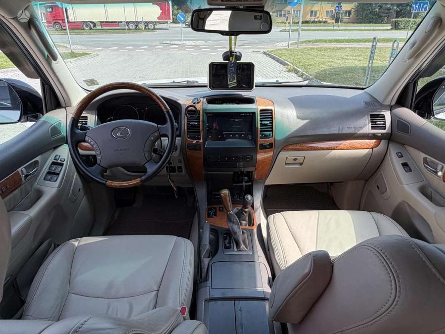 Yellow Lexus GX 470 2007 in Klaipeda, with an engine capacity of 4.70 L and mileage of 220 thousand km for 14999 €, photo 20 on AUTOMOTO.COM.LV