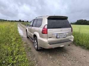 Yellow Lexus GX 470 2008 in Vilnius, with an engine capacity of 4.66 L and mileage of 188 thousand km for 14520 €, photo 4 on AUTOMOTO.COM.LV