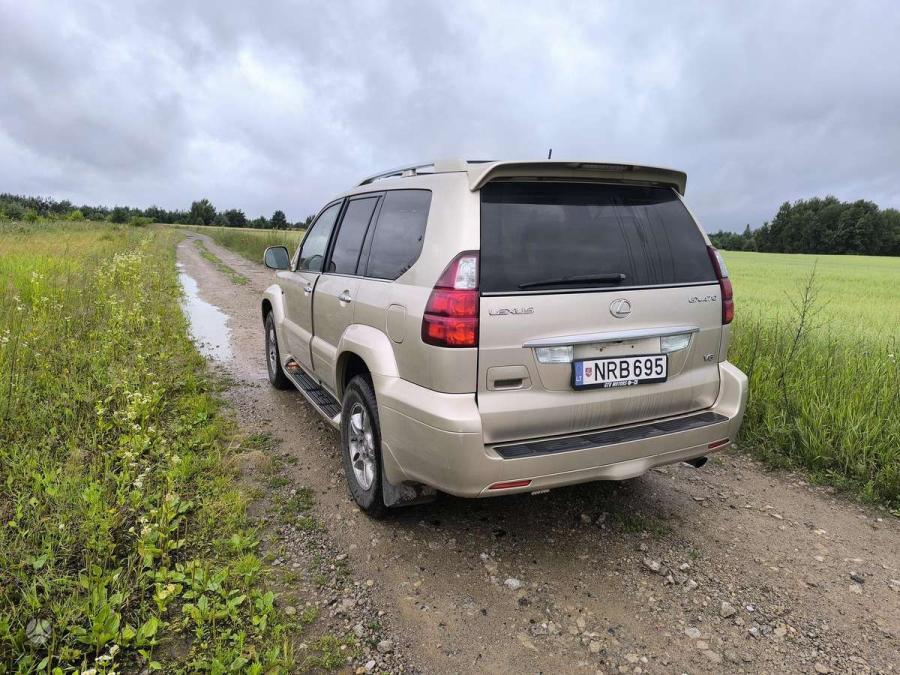 Yellow Lexus GX 470 2008 in Vilnius, with an engine capacity of 4.66 L and mileage of 188 thousand km for 14520 €, photo 4 on AUTOMOTO.COM.LV