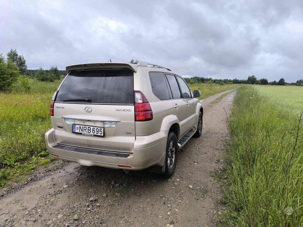 Yellow Lexus GX 470 2008 in Vilnius, with an engine capacity of 4.66 L and mileage of 188 thousand km for 14520 €, photo 4 on AUTOMOTO.COM.LV