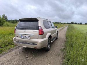 Yellow Lexus GX 470 2008 in Vilnius, with an engine capacity of 4.66 L and mileage of 188 thousand km for 14520 €, photo 5 on AUTOMOTO.COM.LV