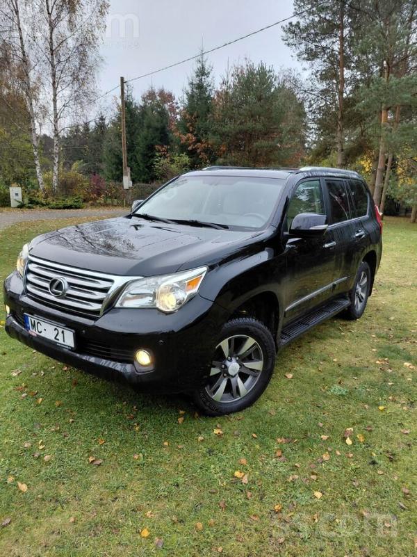 Black Lexus GX 2012 in Tukums, with an engine capacity of 4.60 L and mileage of 493 thousand km for 19900 €, photo 8 on AUTOMOTO.COM.LV