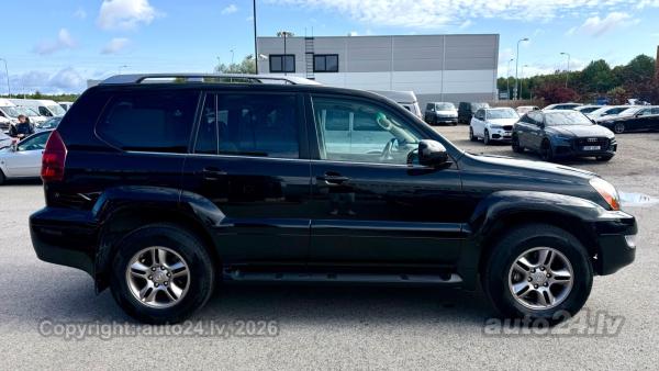 Melns Lexus GX 2007 Tallina, ar dzinēja tilpumu 4.70 L un nobraukumu 115 tūkst. km par 25000 €, foto 3 vietnē AUTOMOTO.COM.LV