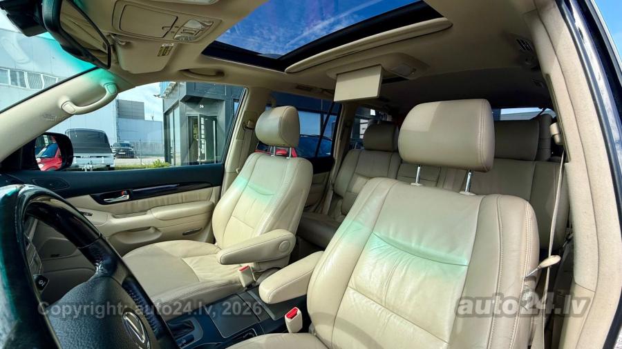 Черный Лексус ГХ 2007 в Таллин, объемом двигателя 4.70 л и пробегом 115 тыс. км за 25000 €, фото 16 на AUTOMOTO.COM.LV