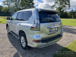 Lexus GX 2016 in Kuldiga, with an engine capacity of 4.60 L and mileage of 143 thousand km for 30500 €, photo 5 on AUTOMOTO.COM.LV