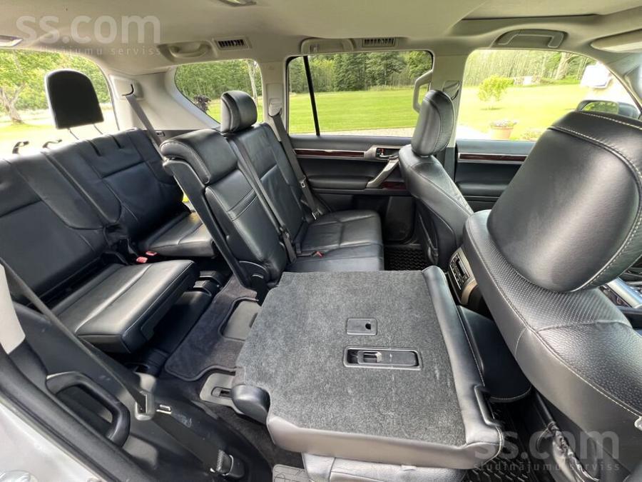 Lexus GX 2016 in Kuldiga, with an engine capacity of 4.60 L and mileage of 143 thousand km for 30500 €, photo 13 on AUTOMOTO.COM.LV