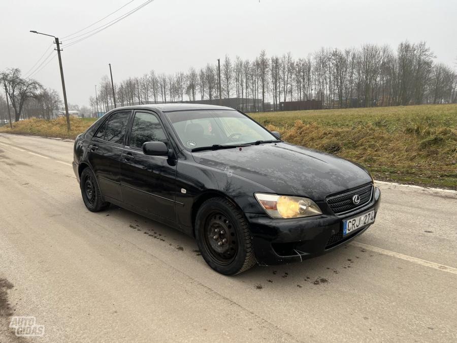 Black Lexus IS 200 1999 in Kaunas, with an engine capacity of 2.00 L and mileage of 359 thousand km for 1750 €, photo 1 on AUTOMOTO.COM.LV