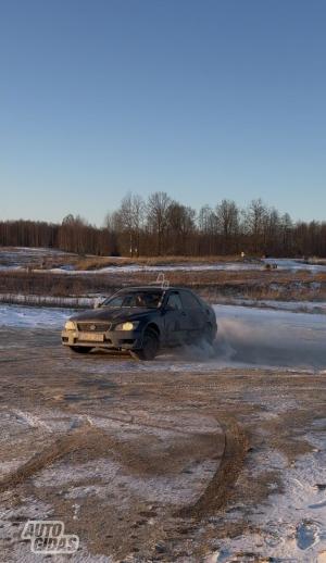 Black Lexus IS 200 1999 in Kaunas, with an engine capacity of 2.00 L and mileage of 359 thousand km for 1750 €, photo 19 on AUTOMOTO.COM.LV