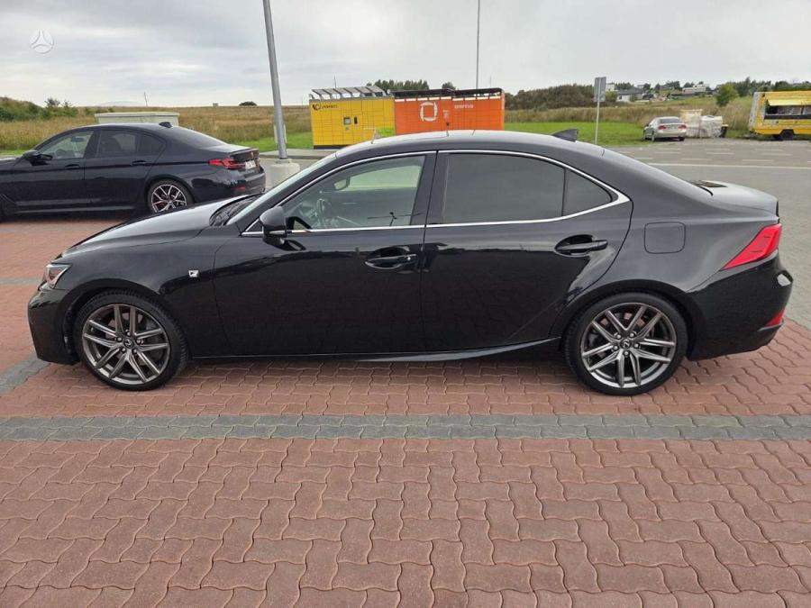 Melns Lexus IS 200 2017 Klaipėda, ar dzinēja tilpumu 2.00 L un nobraukumu 105 tūkst. km par 18500 €, foto 9 vietnē AUTOMOTO.COM.LV
