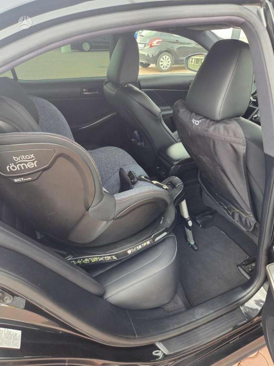 Melns Lexus IS 200 2017 Klaipėda, ar dzinēja tilpumu 2.00 L un nobraukumu 105 tūkst. km par 18500 €, foto 13 vietnē AUTOMOTO.COM.LV