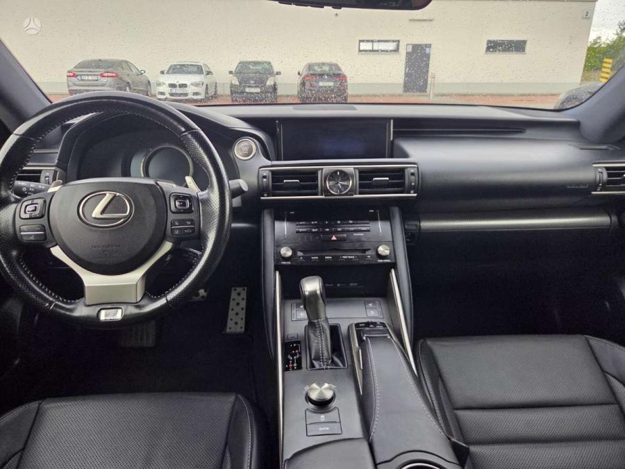 Melns Lexus IS 200 2017 Klaipėda, ar dzinēja tilpumu 2.00 L un nobraukumu 105 tūkst. km par 18500 €, foto 15 vietnē AUTOMOTO.COM.LV