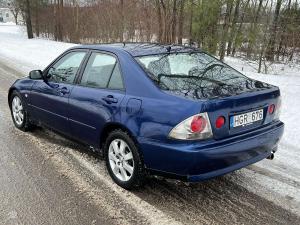 Blue Lexus IS 200 2001 in Prienai, with an engine capacity of 1.99 L and mileage of 218 thousand km for 2000 €, photo 5 on AUTOMOTO.COM.LV