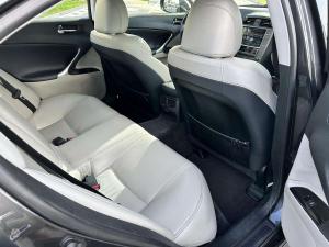 Grey Lexus IS 200 2011 in Vilnius, with an engine capacity of 2.23 L and mileage of 256 thousand km for 5500 €, photo 12 on AUTOMOTO.COM.LV
