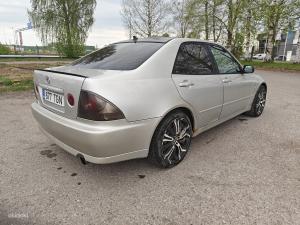 Lexus IS 200 1999 Pērnava, ar dzinēja tilpumu 2.00 L un nobraukumu 454 tūkst. km par 2200 €, foto 9 vietnē AUTOMOTO.COM.LV