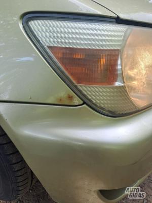 Lexus IS 200 2002 in Vilnius, with an engine capacity of 2.00 L and mileage of 219 thousand km for 2950 €, photo 8 on AUTOMOTO.COM.LV