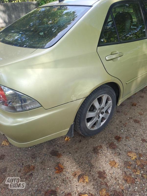 Lexus IS 200 2002 Viļņa, ar dzinēja tilpumu 2.00 L un nobraukumu 219 tūkst. km par 2950 €, foto 9 vietnē AUTOMOTO.COM.LV