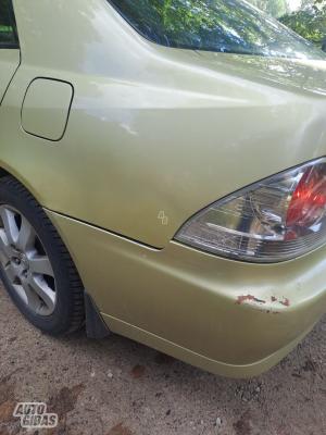 Lexus IS 200 2002 in Vilnius, with an engine capacity of 2.00 L and mileage of 219 thousand km for 2950 €, photo 11 on AUTOMOTO.COM.LV