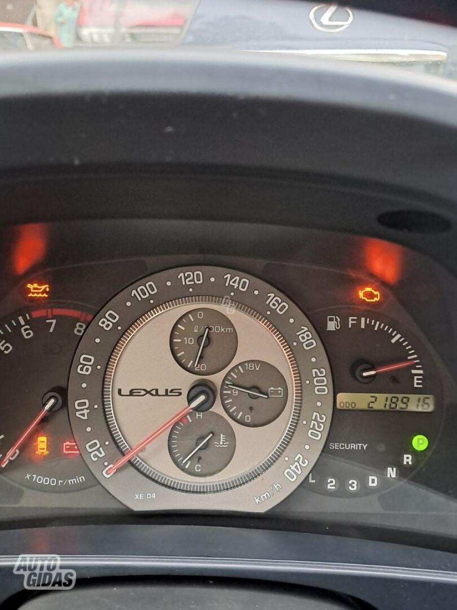 Lexus IS 200 2002 in Vilnius, with an engine capacity of 2.00 L and mileage of 219 thousand km for 2950 €, photo 17 on AUTOMOTO.COM.LV