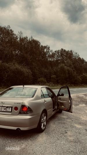 Lexus IS 200 2005 Narva, ar dzinēja tilpumu 0.11 L un nobraukumu 163 tūkst. km par 2000 €, foto 9 vietnē AUTOMOTO.COM.LV