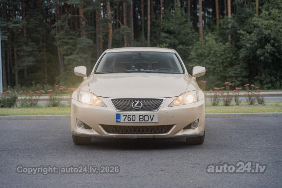 Beige Lexus IS 2006 in Tallinn, with an engine capacity of 2.50 L and mileage of 274 thousand km for 5500 €, photo 5 on AUTOMOTO.COM.LV