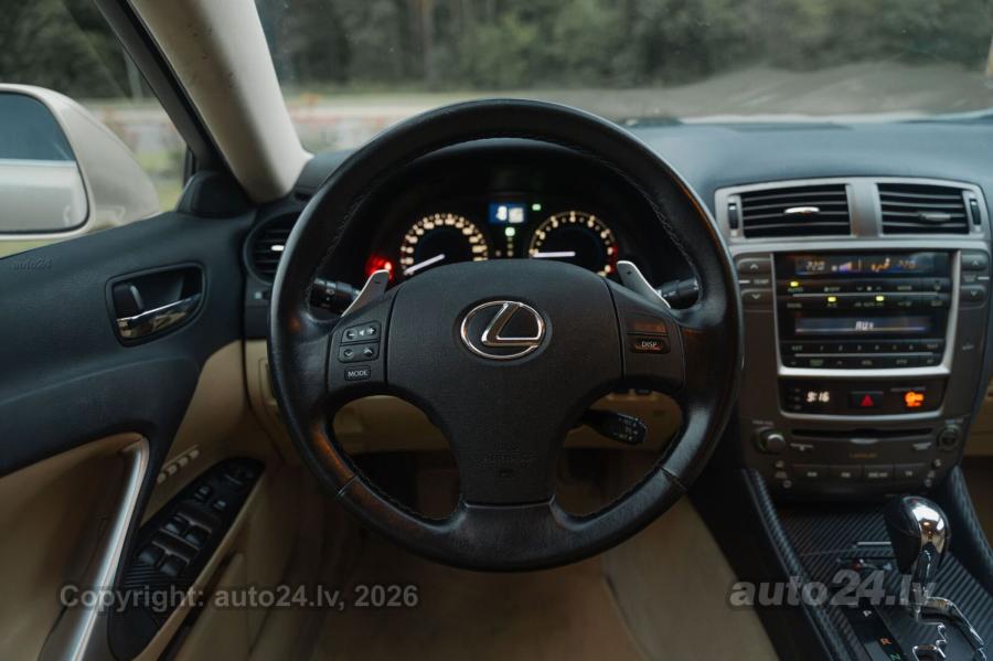 Beige Lexus IS 2006 in Tallinn, with an engine capacity of 2.50 L and mileage of 274 thousand km for 5500 €, photo 18 on AUTOMOTO.COM.LV