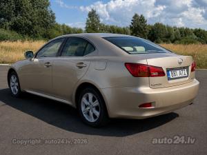 Smilšu krāsa Lexus IS 2006 Tallina, ar dzinēja tilpumu 2.20 L un nobraukumu 269 tūkst. km par 3490 €, foto 5 vietnē AUTOMOTO.COM.LV