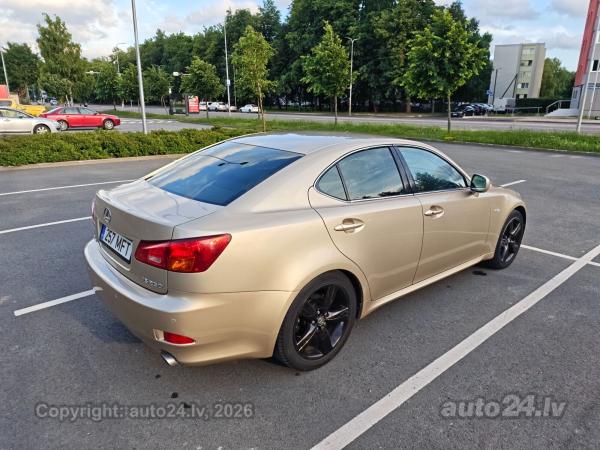 Beige Lexus IS 2006 in Tallinn, with an engine capacity of 2.50 L and mileage of 245 thousand km for 4800 €, photo 6 on AUTOMOTO.COM.LV